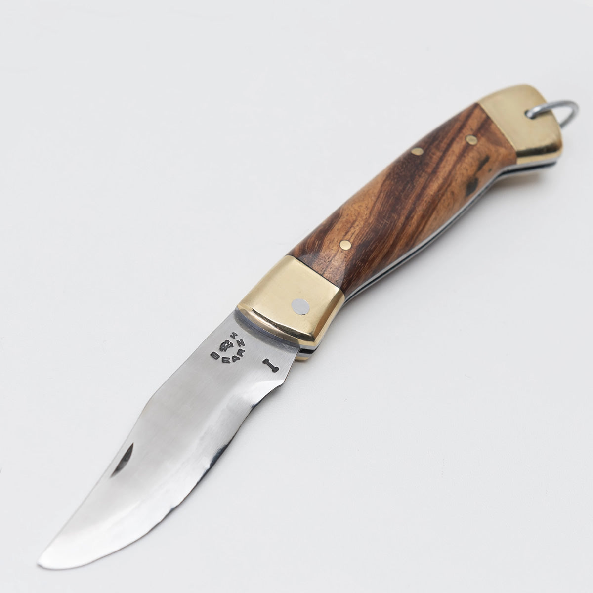 Canivete clássico HR cabo em madeira e lâmina aço inox